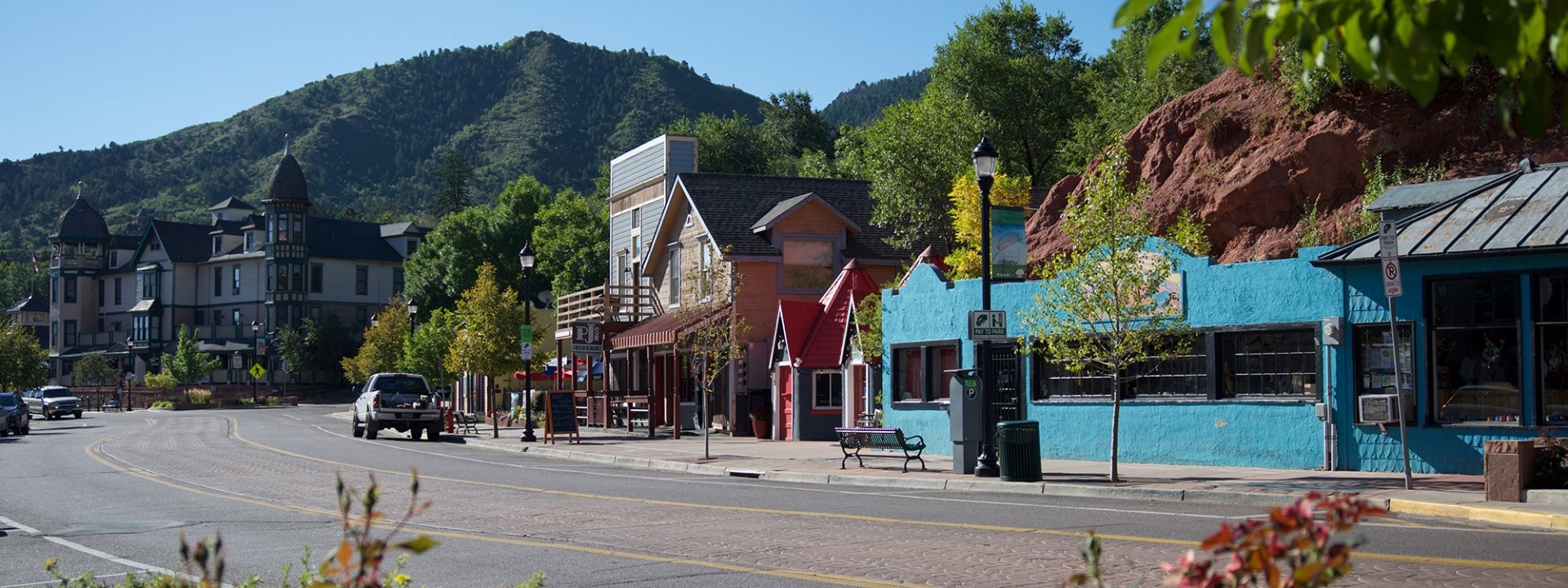 Historic Manitou Springs - The Broadmoor Manitou & Pikes Peak Cog Railway Historic Manitou Springs - The Broadmoor Manitou & Pikes Peak Cog Railway